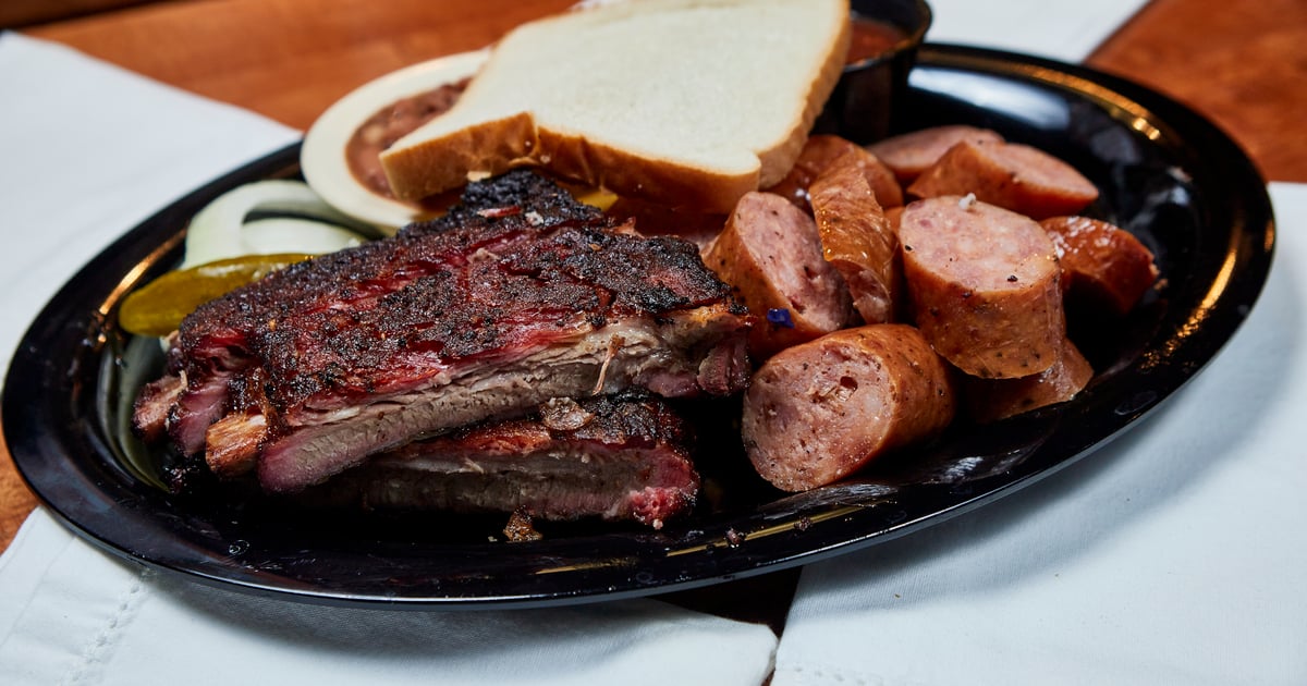 Half Pount Combo Dinner - Railhead Smokehouse BBQ - Barbecue Restaurant ...