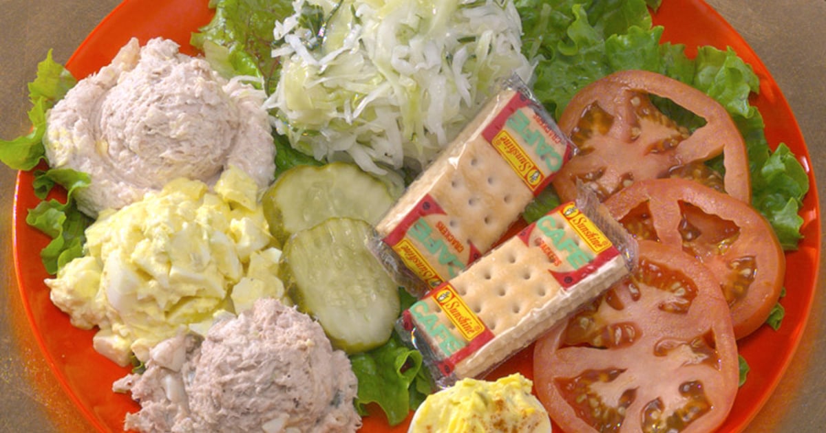 Grand Sampler Plate - Chappy's Deli - Deli in AL