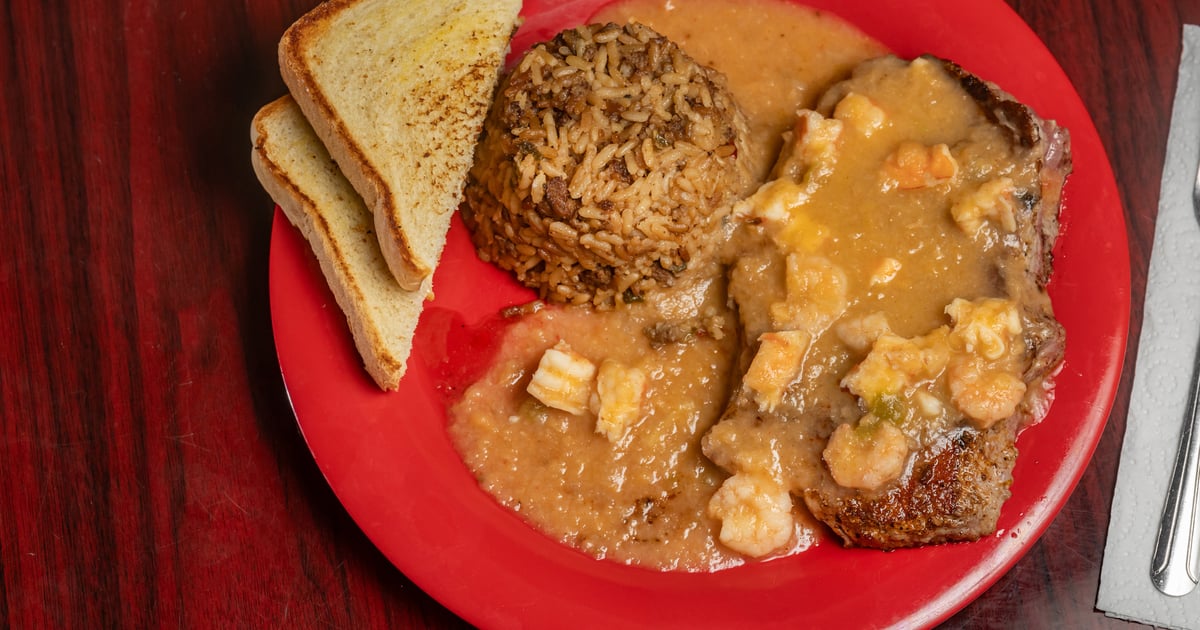 Gallery - The Big E-Z Crawfish & Oyster Bar - Cajun restaurant in ...