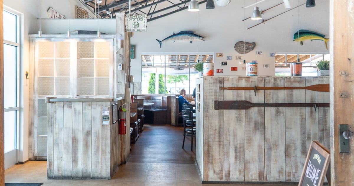 Home - FINS Oyster Bar and Grill - Georgetown, DE