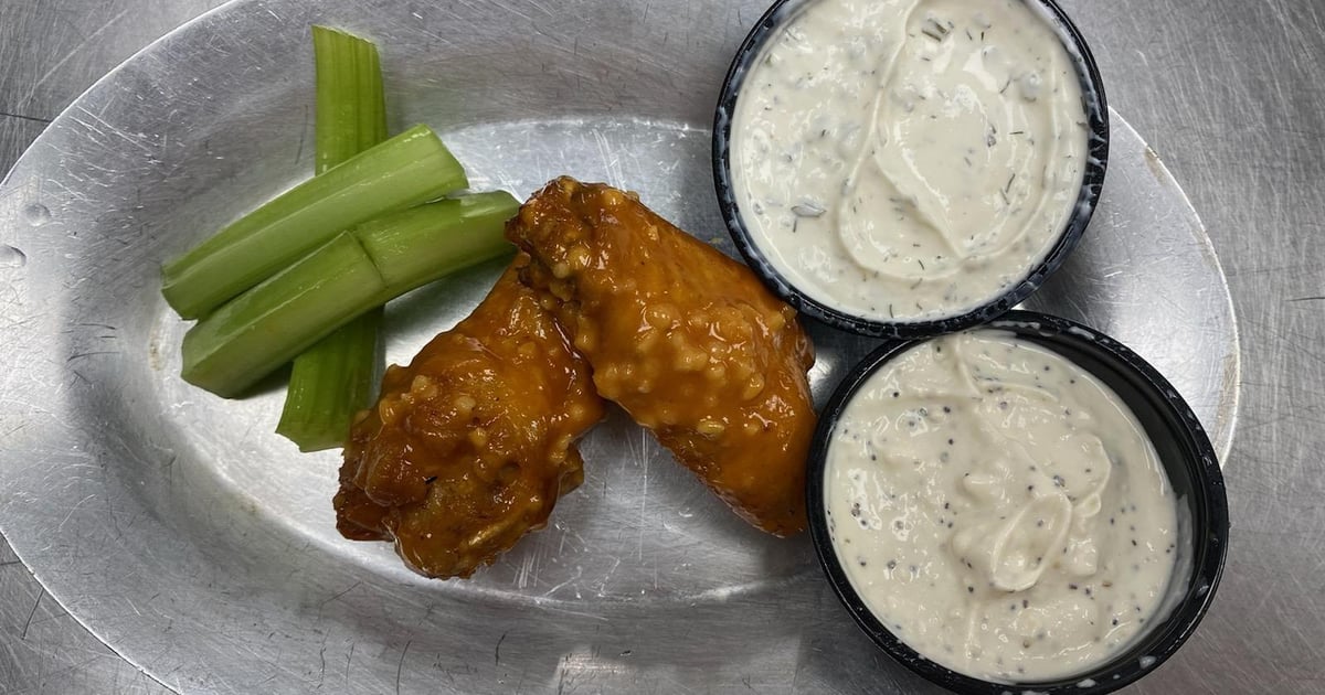 Mafia Wings - Lunch / Dinner Menu - Noli's