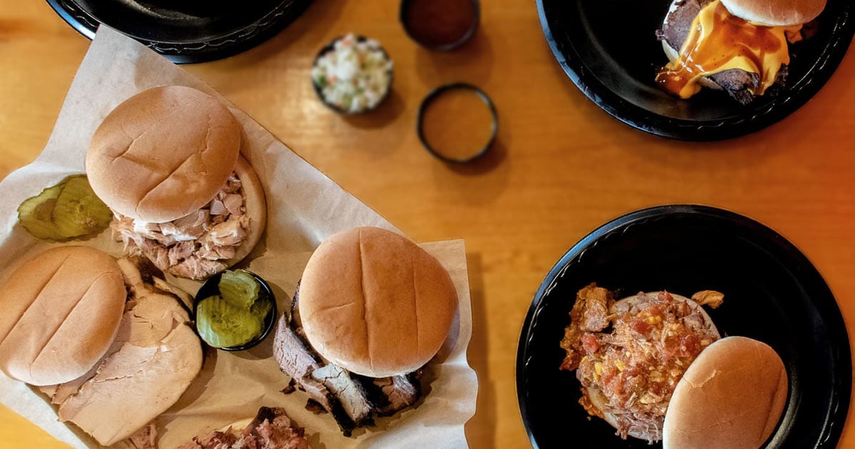 Bigun's Barbeque® - Barbecue Restaurant in Talking Rock, GA