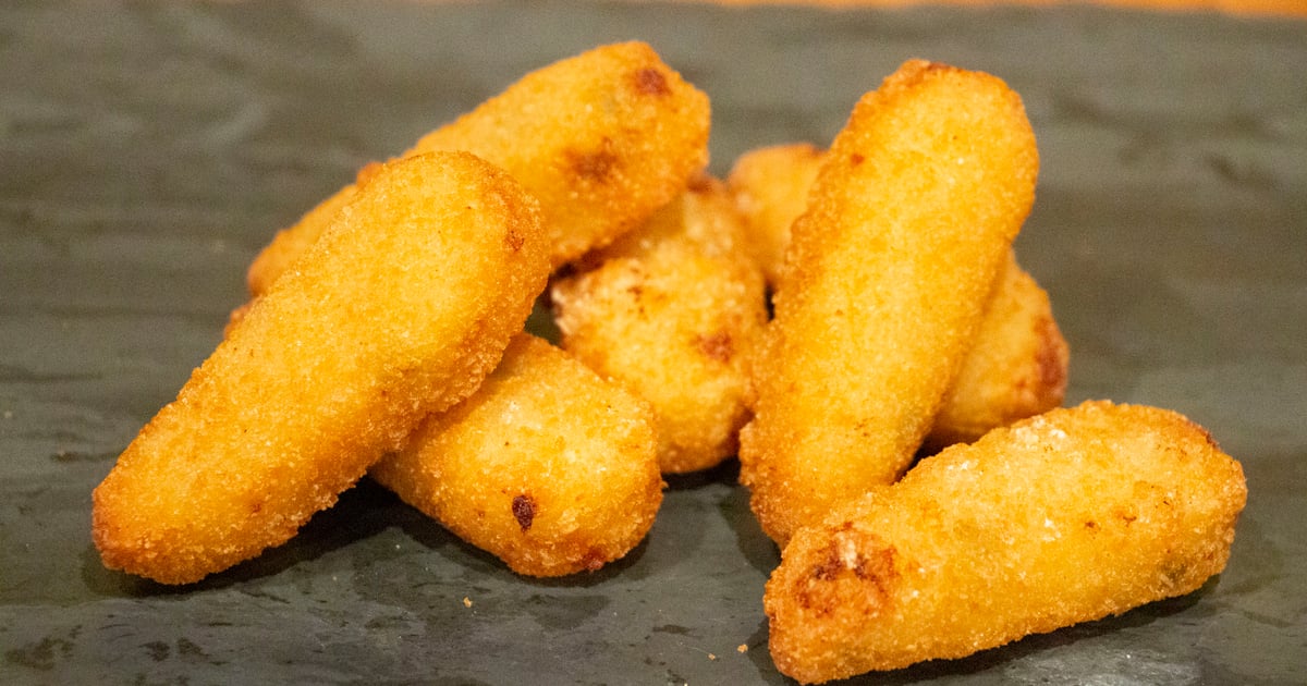 Teezers Basket - Main Menu - Submarine House Sports Bar