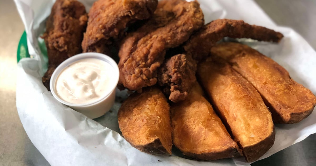 Chicken & Jos - The Spar - Diner in Tacoma, WA
