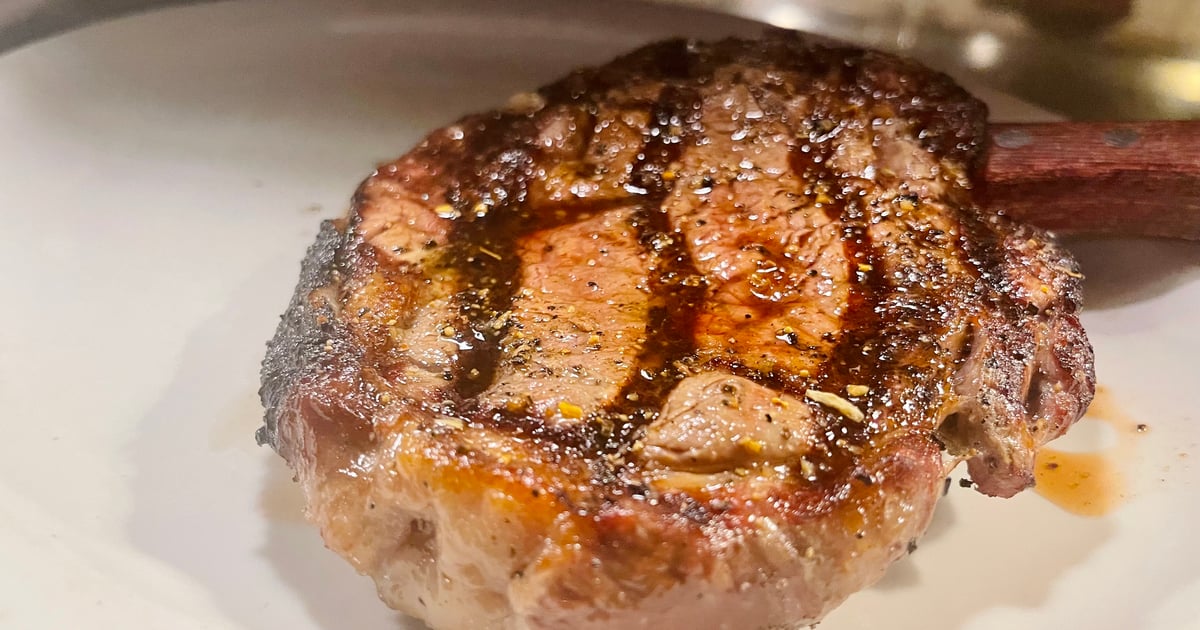 21- day aged, 16 oz Angus Rib Eye - Menu - Pelican's