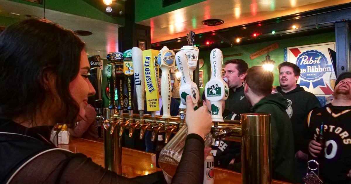 Drink - Jack's American Pub - Sports Bar in WI