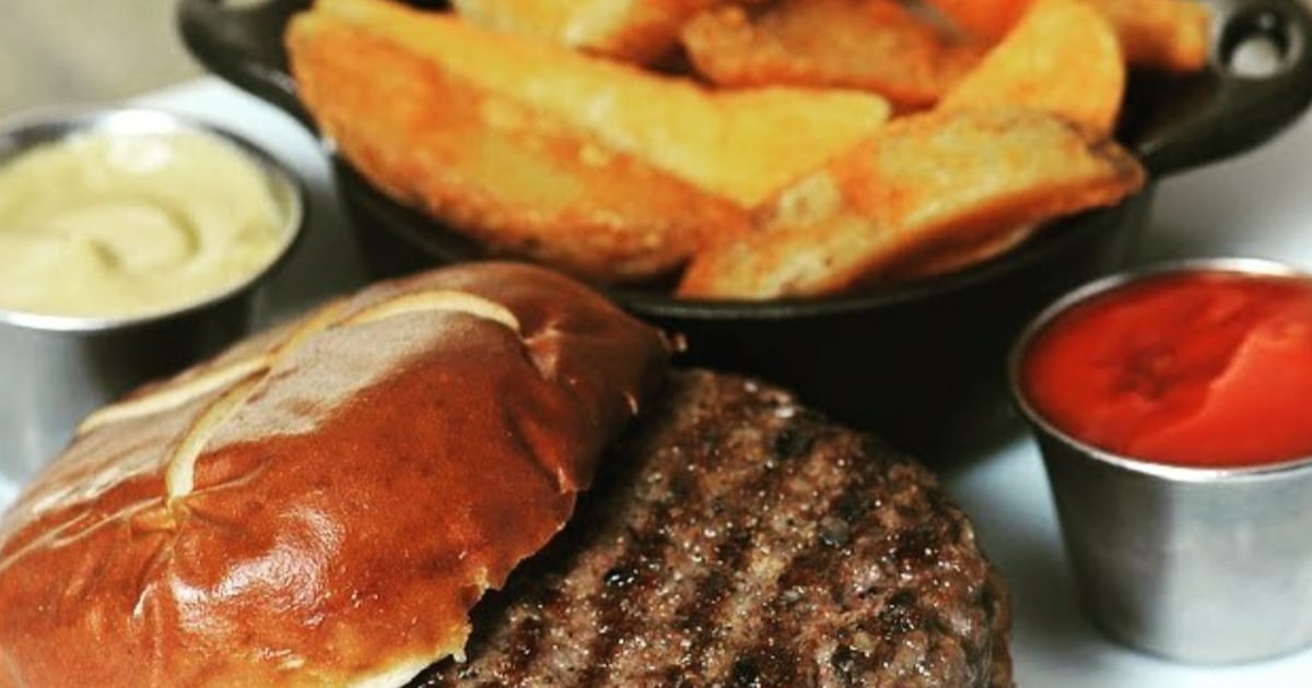 The Classic Burger - Lunch - Kinzie Chophouse - Steak House in Chicago, IL