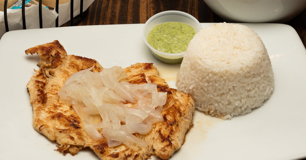 Filete de Pechuga de Pollo a la Plancha / Grilled Chicken Breast Fillet ...