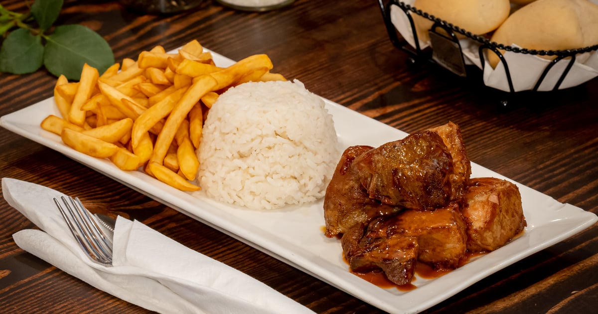 Masas de Puerco Fritas / Fried Pork Chunks. - Menu-Pick up - La Esquina ...