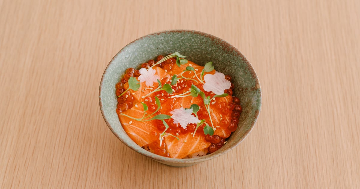 Ikura Don Ikura Don (Japanese Rice Bowl With Salmon Roe)