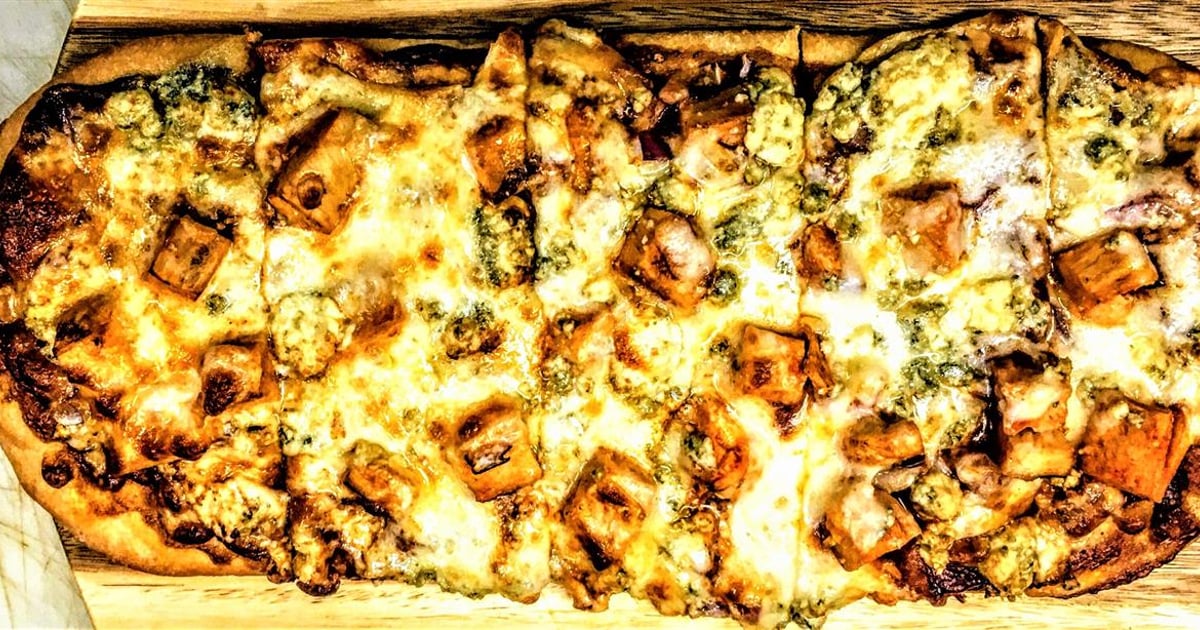 Buffalo Chicken Flat Bread - Our Menu - Electric Palm Restaurant ...