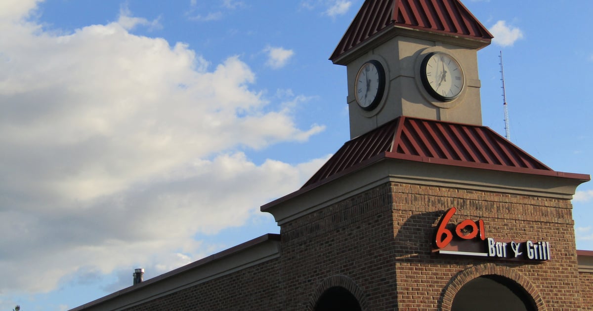 Gallery - 601 Bar & Grill - Bar & Grill in Addison, IL