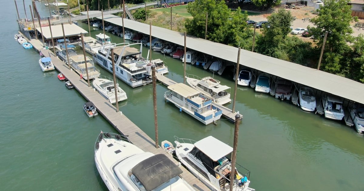 Marina - Alamar Marina, Restaurant, and Bar