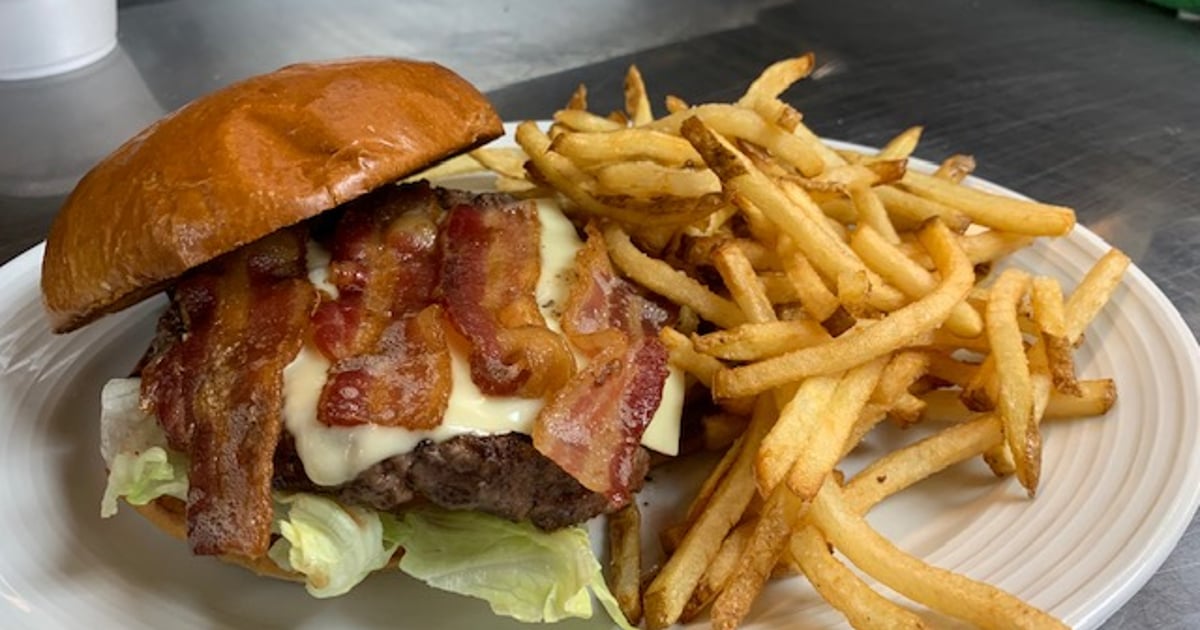 All American Bacon Burger - Oxfords Casual Dining