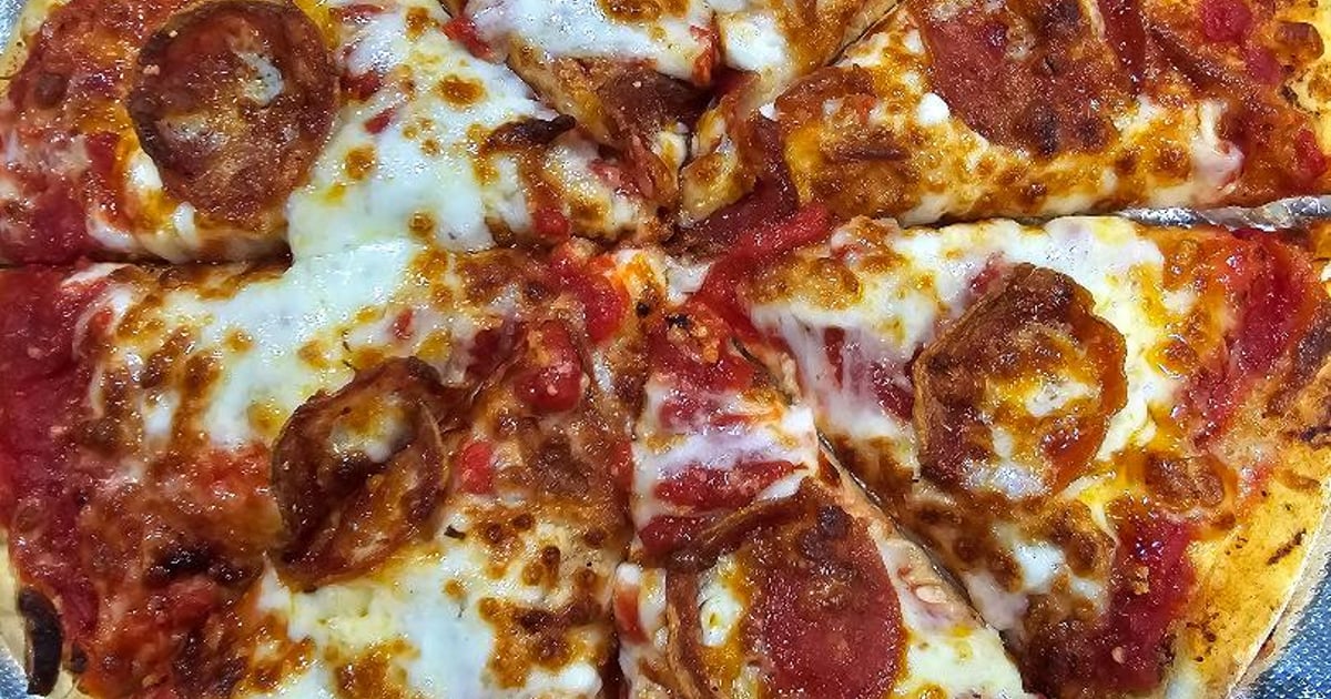 Pepperoni Pizza - Menu - DE Duck Cafe' and Catering