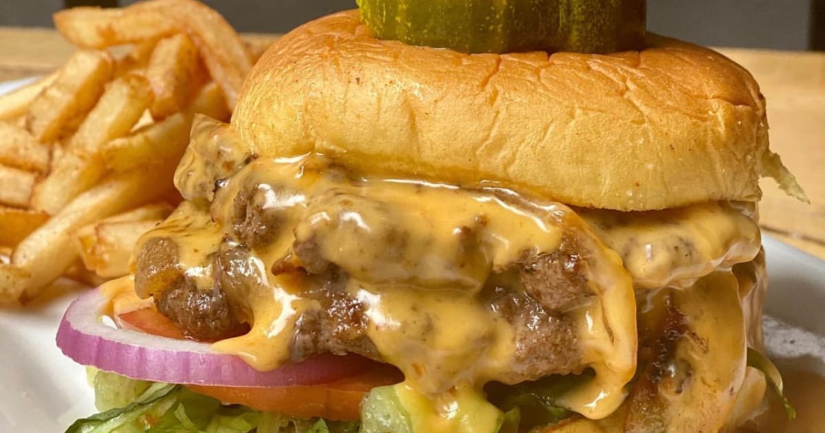 RAM SMASH BURGER - Gates Restaurant + Bar