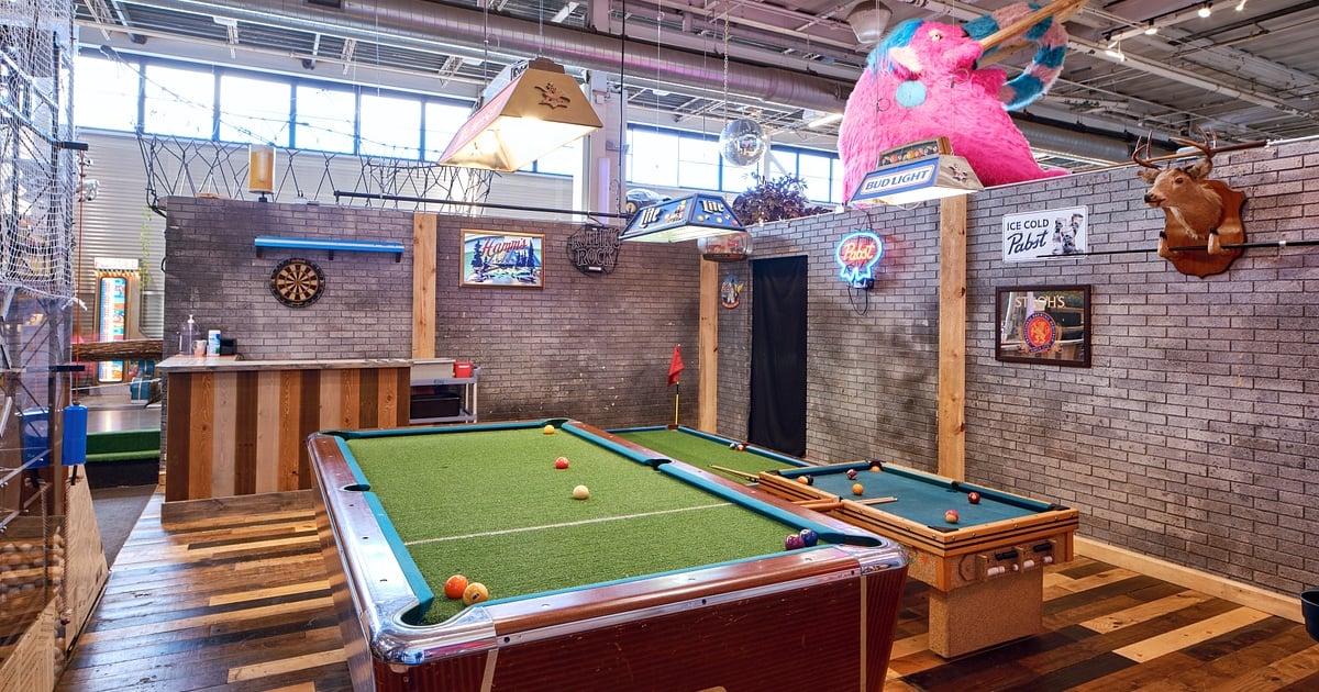 Mini Golf | Hole 11 - Can Can Wonderland, St. Paul MN