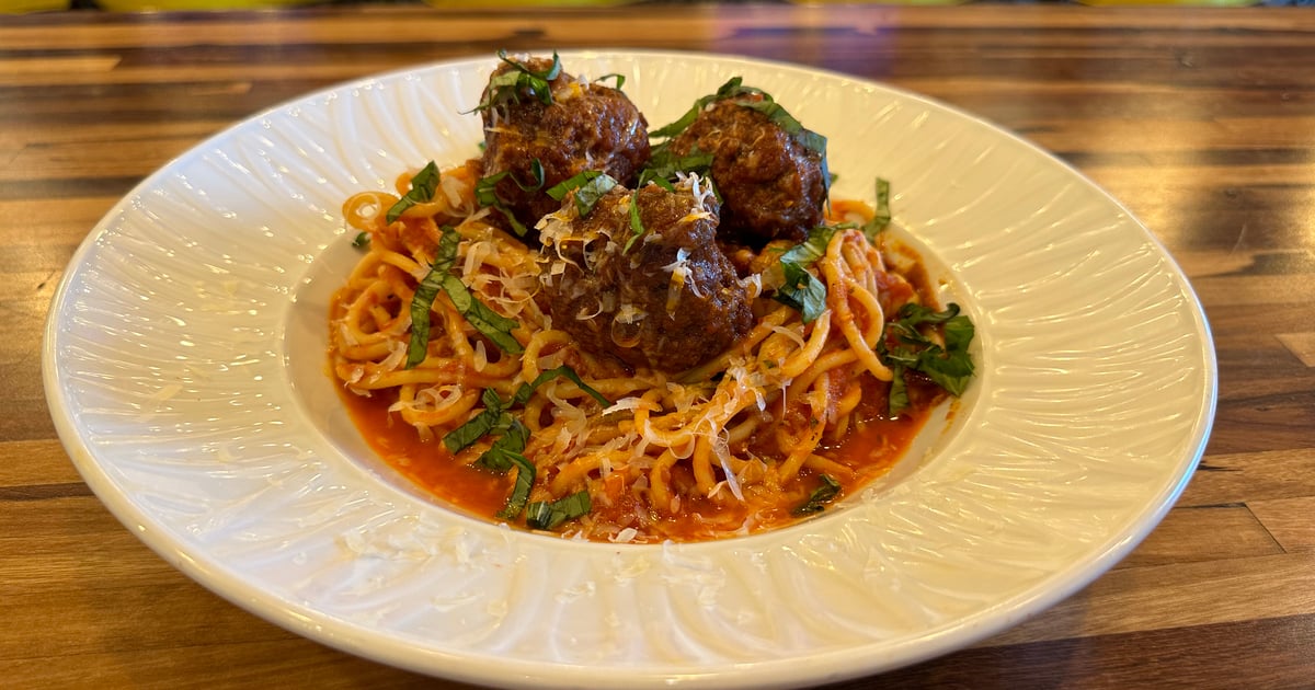 Mama's Spaghetti & Meatballs - Passerella Ristorante & Wine Bar ...