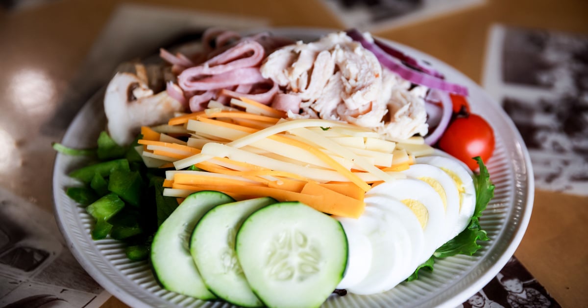 Chef Salad - Main Menu - Cruiser Cafe - American Restaurant in ...