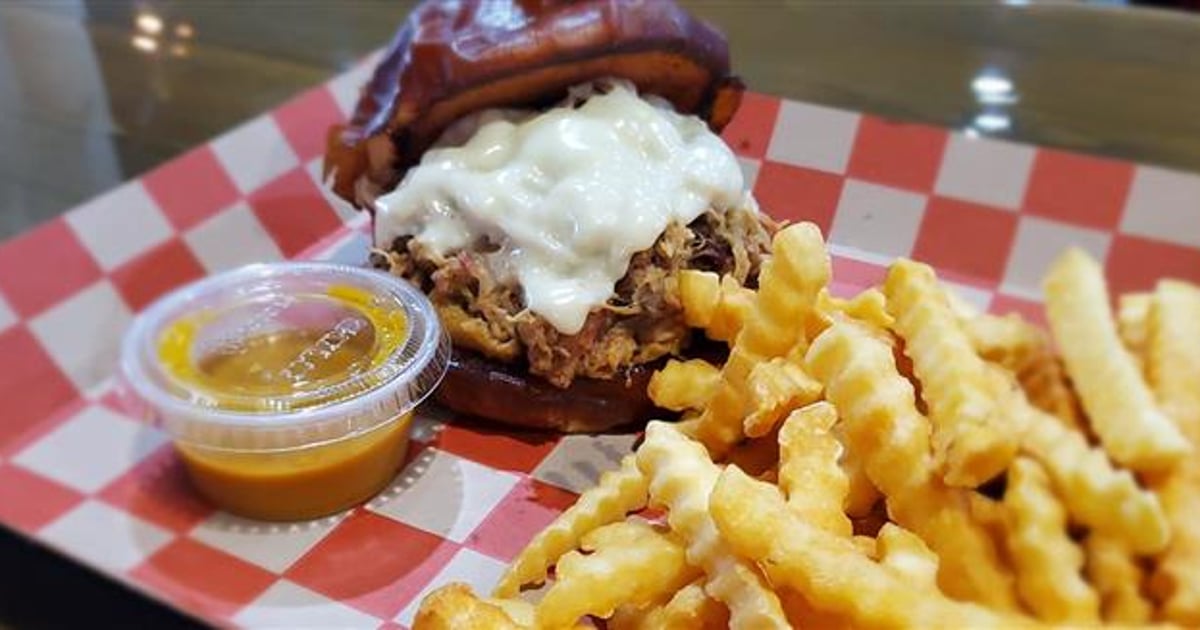 Sliderz - Restaurant in Decatur, IL