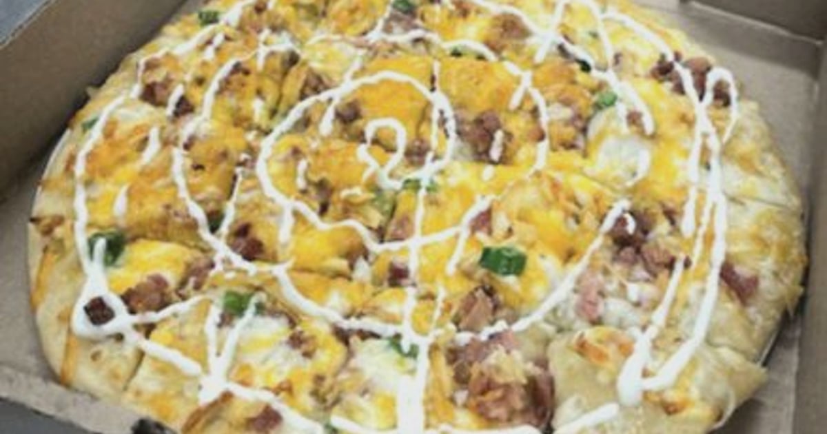 LOADED POTATO CHIP PIZZA - 7" Personal size - Pizza King | Bainbridge, IN