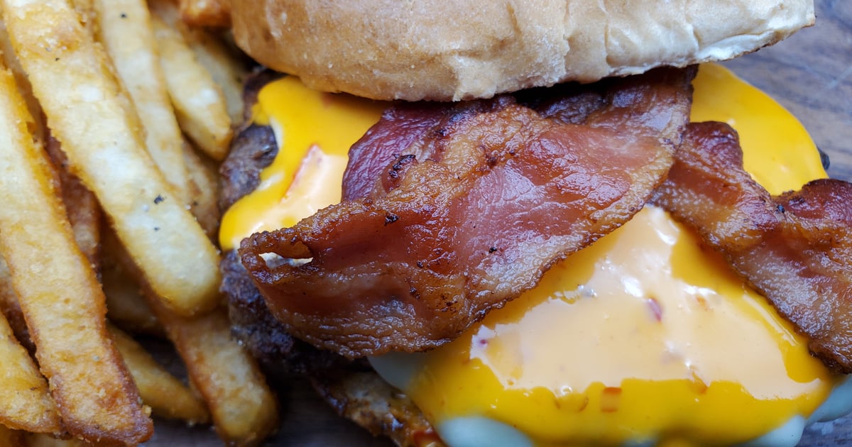 *Boom Boom Burger - JT's Grill - Bar & Grill in De Soto, KS