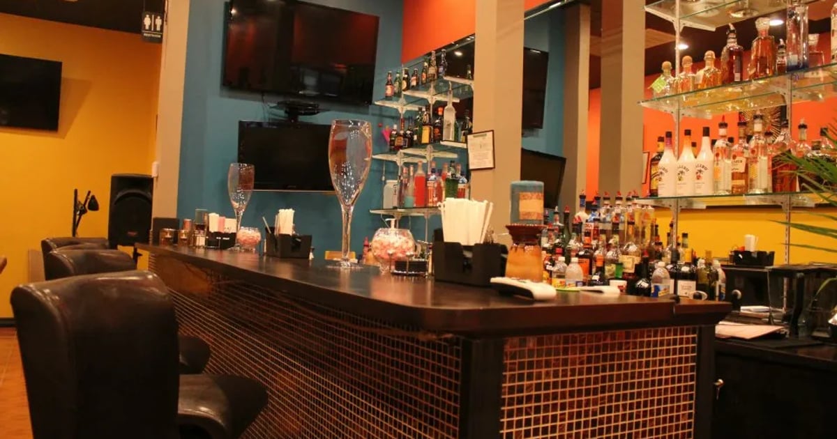 About - Island Spice Bar and Grill - Caribbean Restaurant in Houston, TX