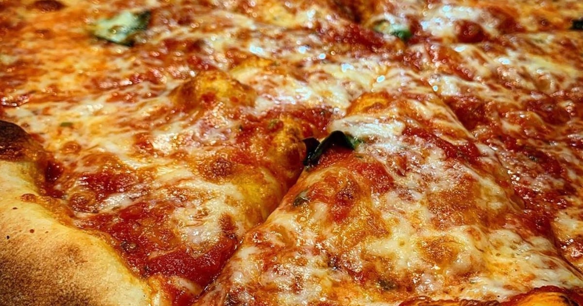 Cheese Pizza - Scorpacciata - Italian Restaurant in Shaker Heights, OH