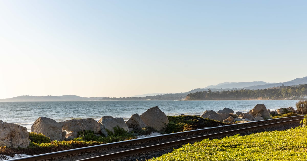 Padaro Beach Grill - Bar & Grill in Carpinteria, CA