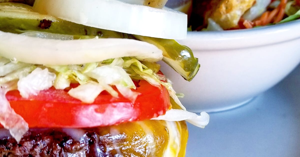 ***Tavern Cheeseburger - Main - Tavern on the Tracks