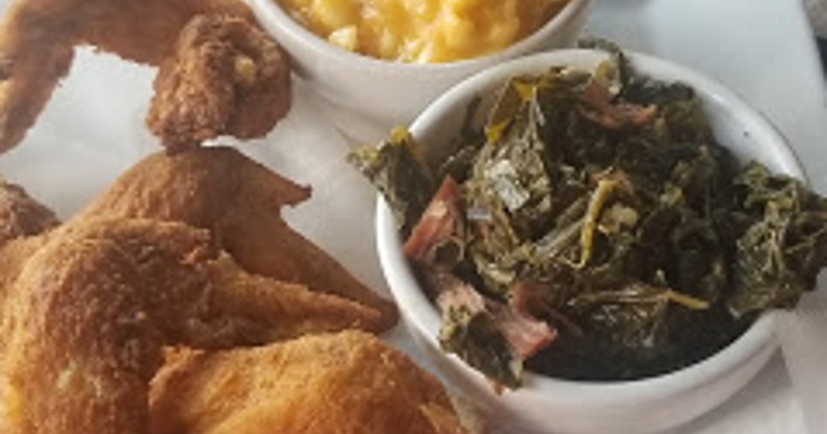 Four Wings - Neil St. Blues - Soul Food Restaurant in Champaign, IL