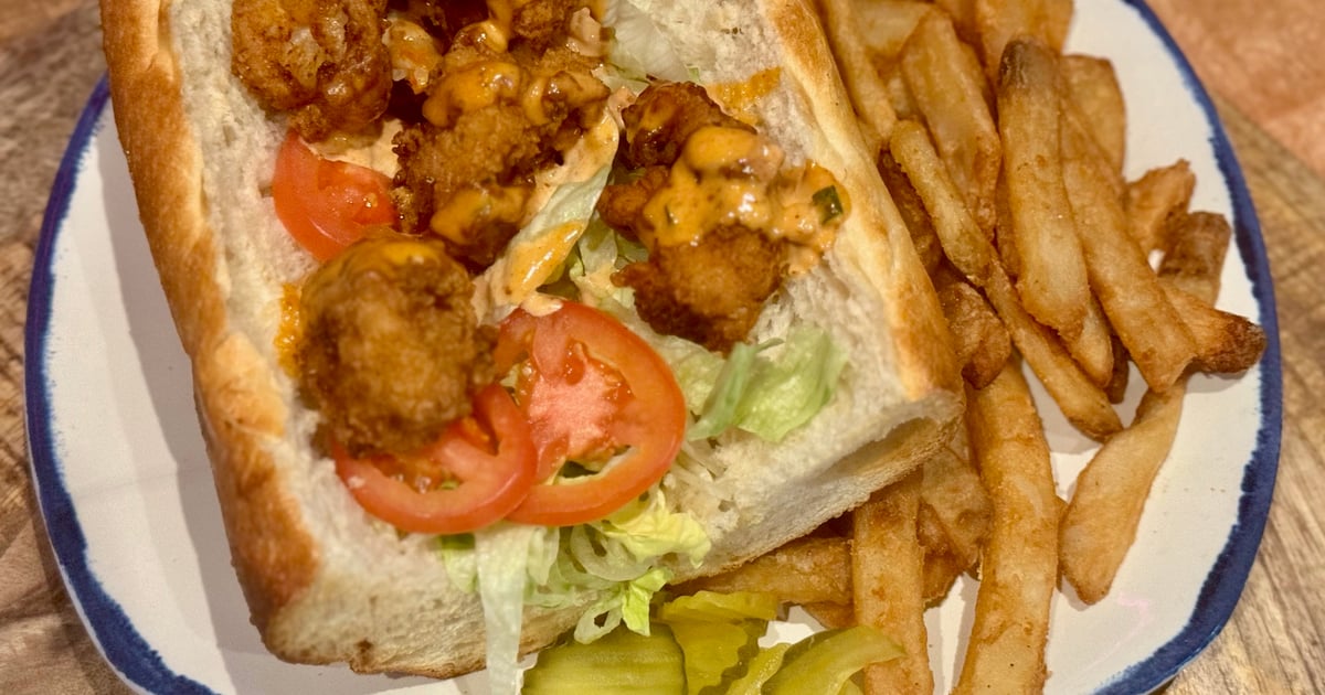 Shrimp Po Boy - Good Charlie's Oyster Bar & Seafood Kitchen ...