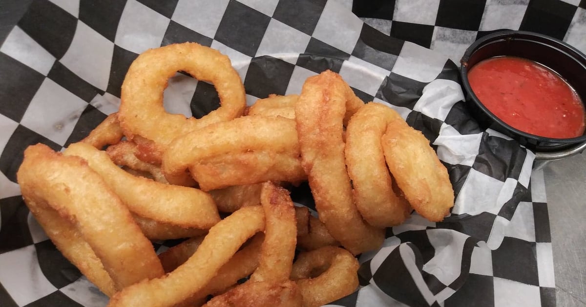 Onion Rings - Burnham OIP - Italian Restaurant in Burnham, PA