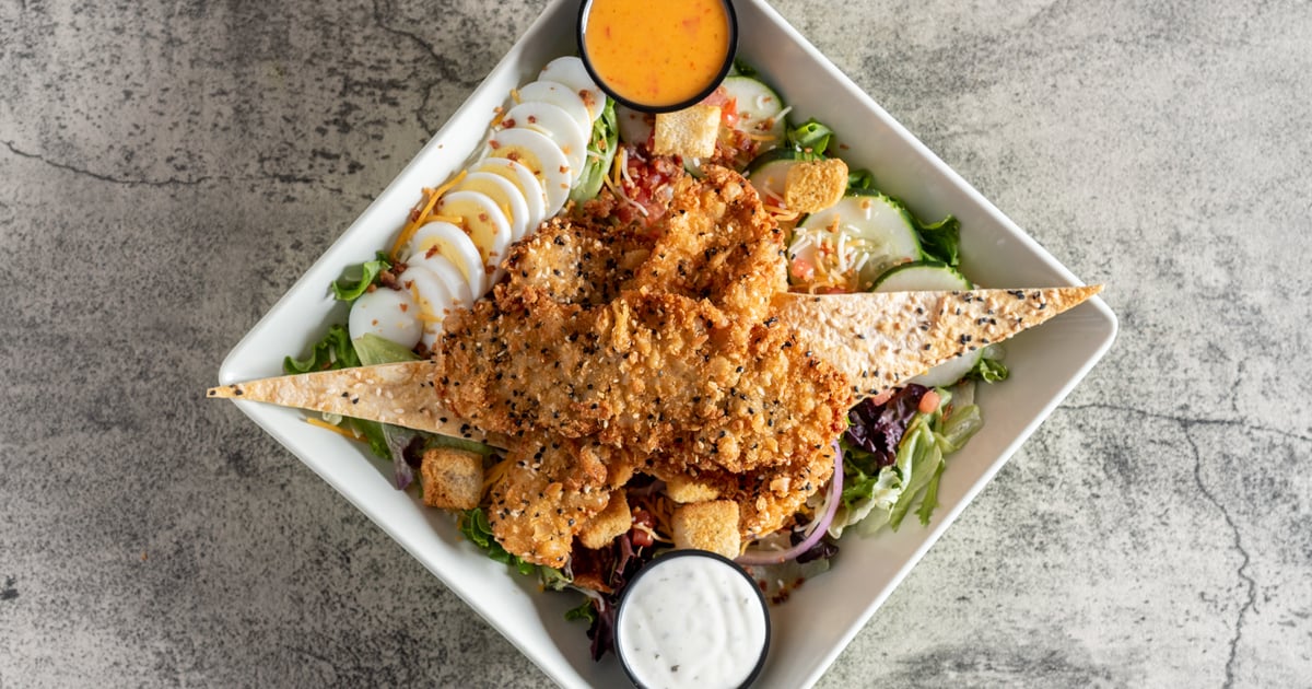 Crispy Cobb - Lunch Menu - de Lazy Lizard