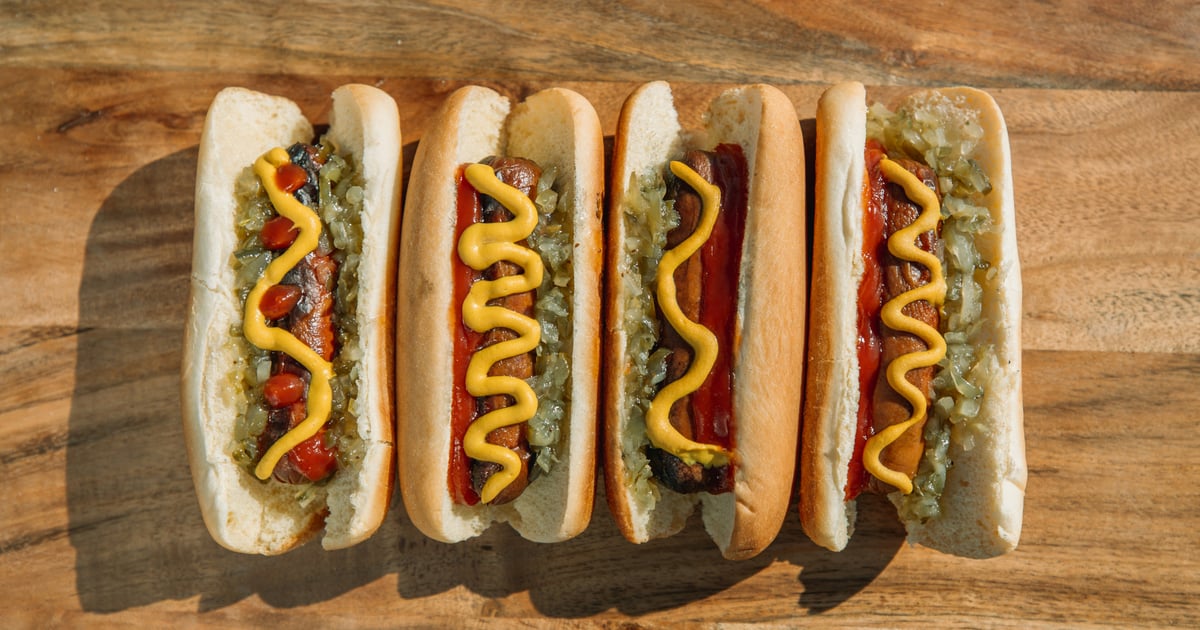 About - Wrigleyville Dogs| Fast Food Restaurant in Chicago, IL