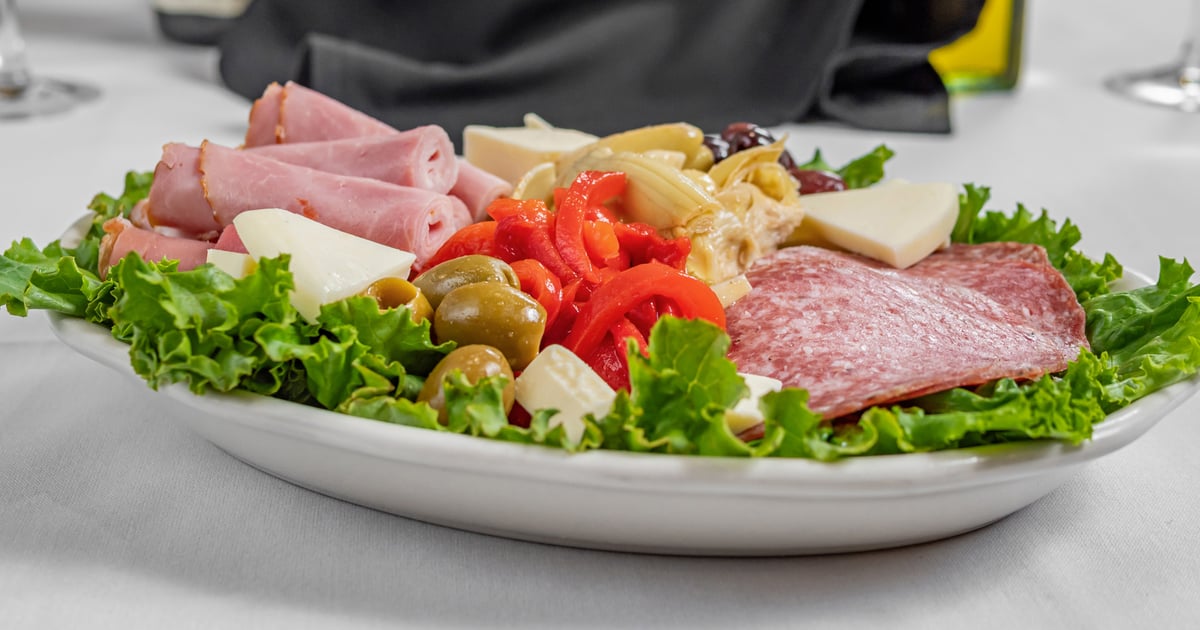 Party Trays - Favazza's on the Hill
