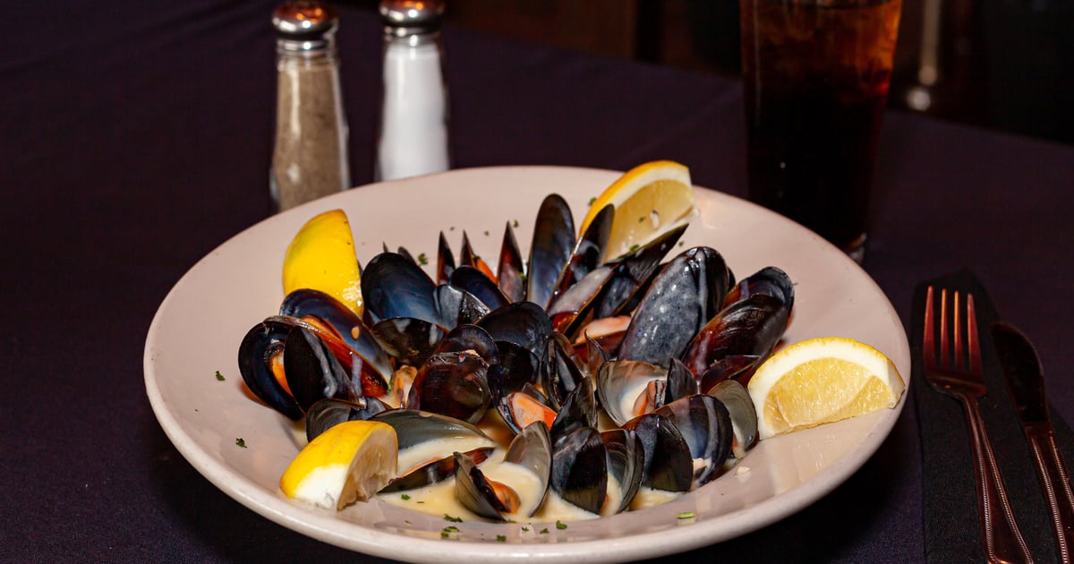 Mussels Du Jour - Poppies Restaurant & Lounge - Fine Dining Restaurant ...