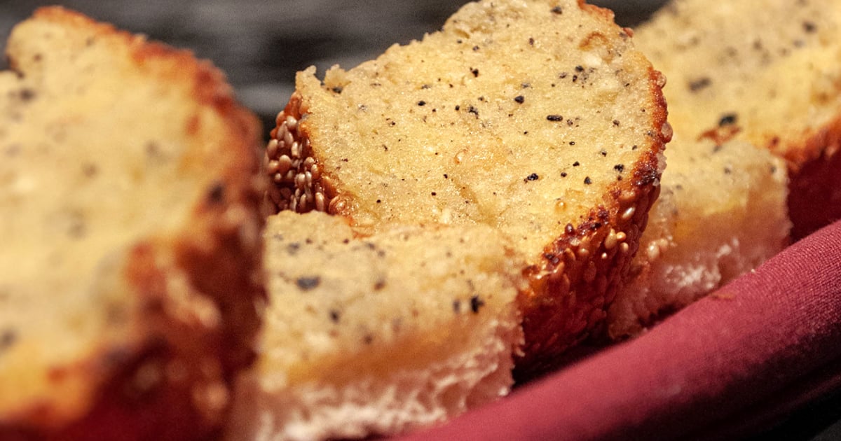 Truffle Garlic Bread - Dinner - Tutti Mangia Italian Chophouse