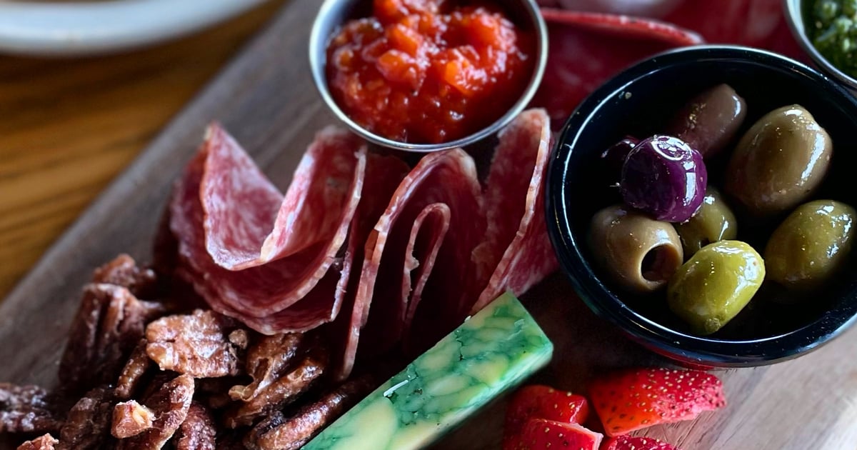 Chef's Board - Group Dining Menu - Nello's Pizzeria + Italian Kitchen