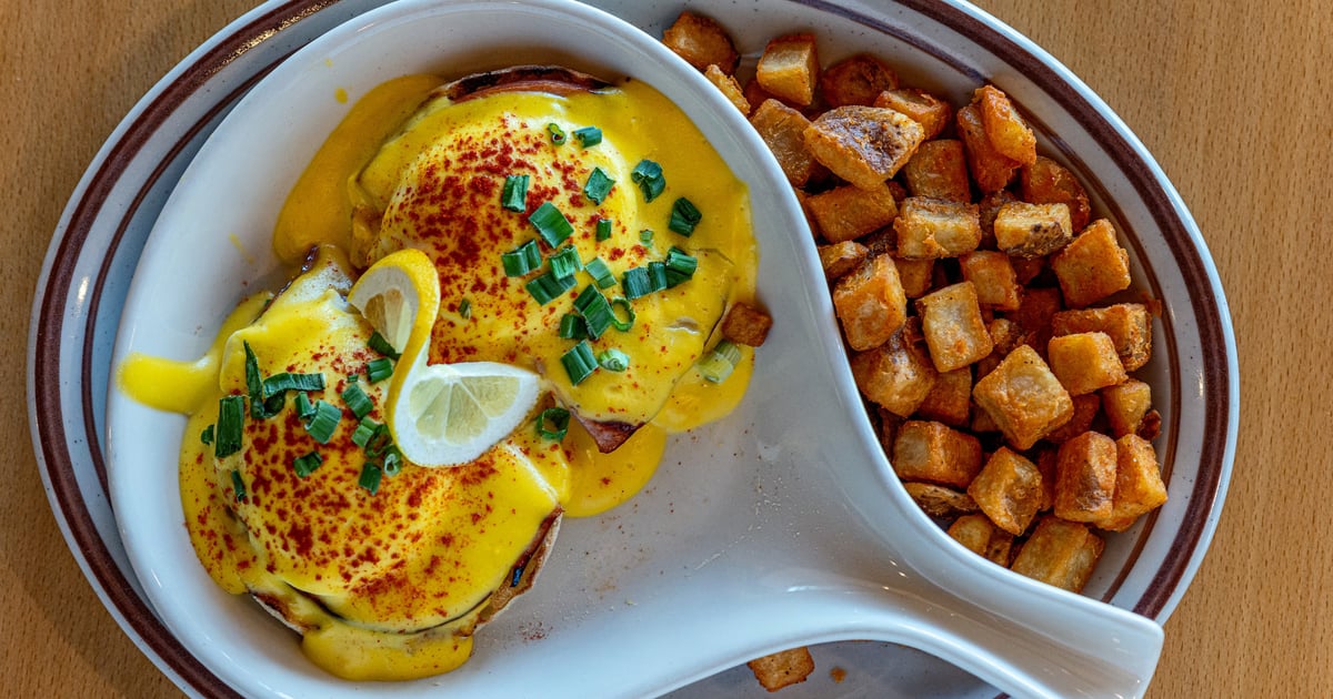 Egg Benedict - Breakfast Menu - Malone's Clubhouse Grill - Bar & Grill ...