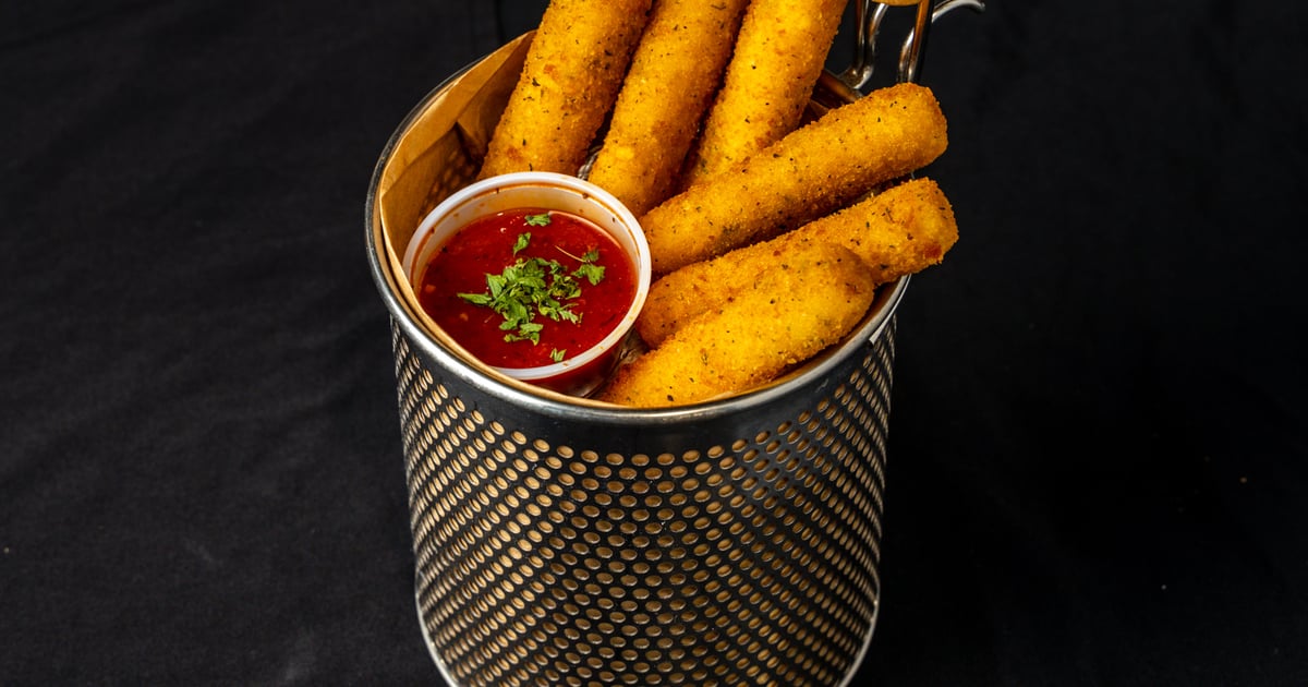 Mozzarella Sticks - Menu - Moschella's Italian Eatery & Market ...
