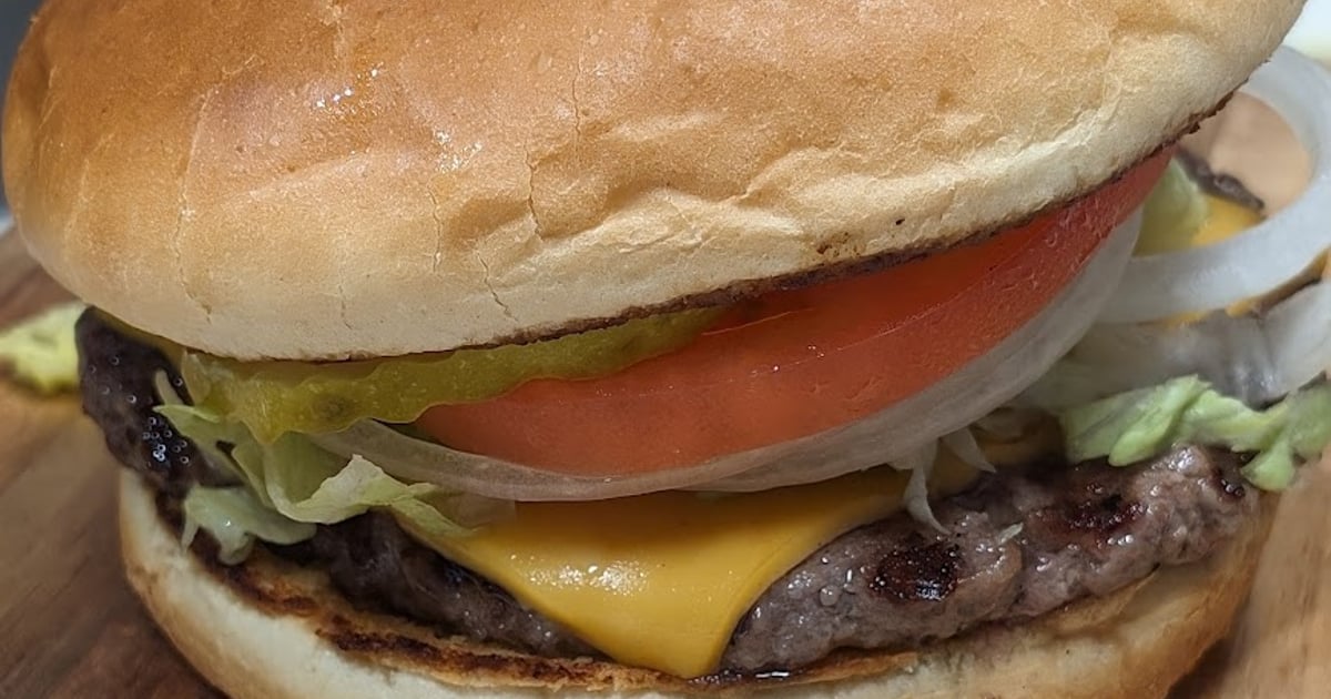 Single Char-Burger - Johnny's Beef & Gyros | Gyros, Burgers ...