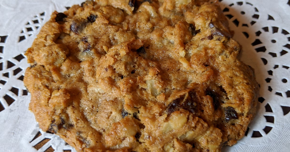 Cookie, Christmas - Simple Simon's - Cafe in Riverside, CA