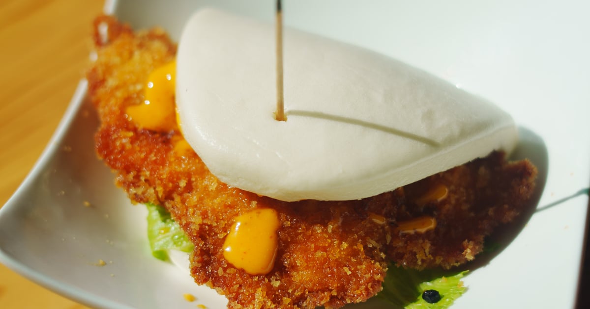 Gua Bao Crispy Chicken 脆皮鸡 - Steam Boys