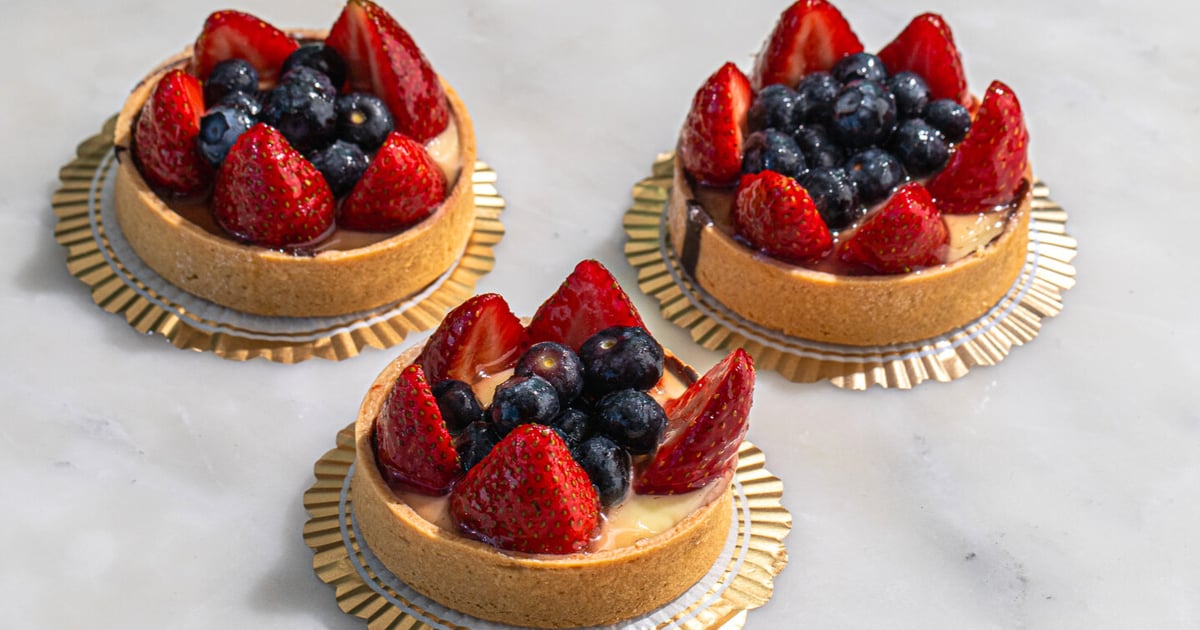 French Fruit Tart - Henri's Bakery & Deli