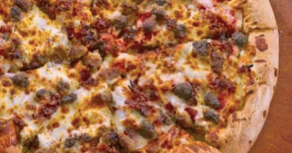 12" Meatsa - Uncle Peteza's Pizzeria - Pizza Restaurant in Bothell, WA