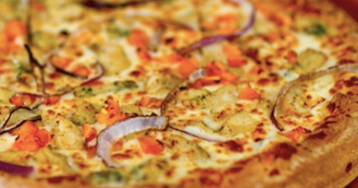 12" Creamy Garlic Chicken - Uncle Peteza's Pizzeria - Pizza Restaurant ...