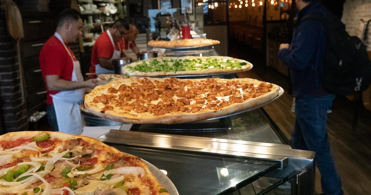 Catering - Lenny's Pizzeria & Trattoria - Italian Restaurant in ...