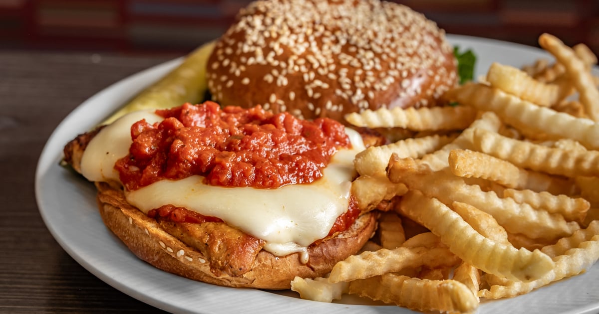 Griddle 24 | Best 24-Hour Diner | Chicago, IL