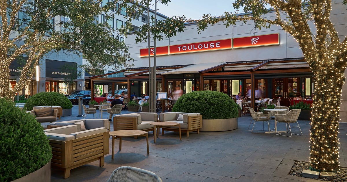 Our location - Toulouse Cafe & Bar - French Restaurant in Texas